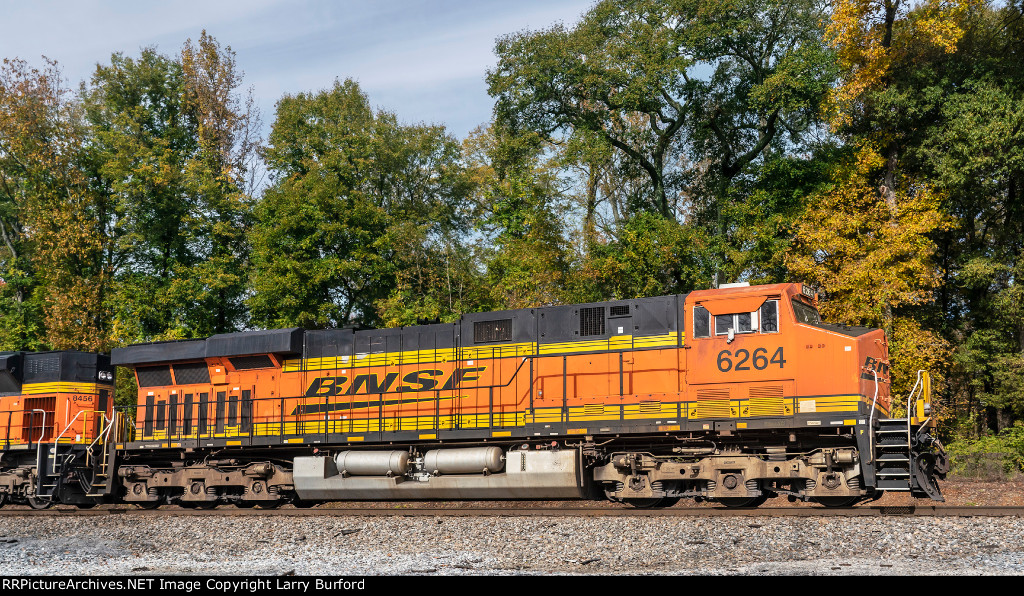 BNSF 6264